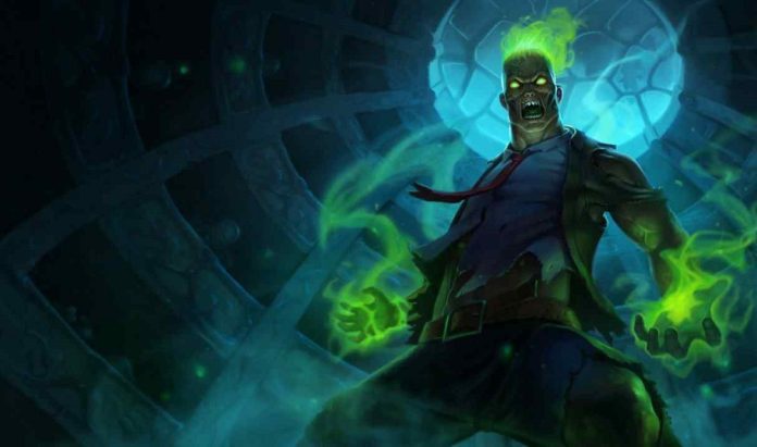 How do Out of Combat Effects Work in League of Legends?